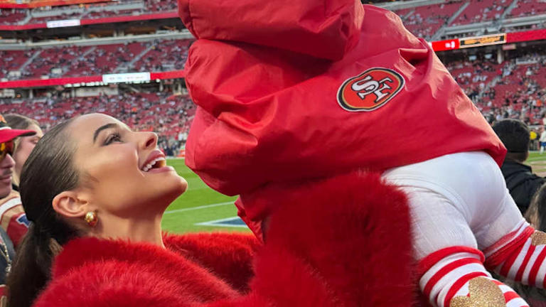 Christian McCaffrey’s wife Olivia shows off 49ers postgame kiss with ...