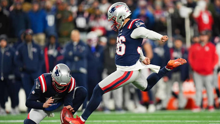 Patriots pummel Chargers, advance to divisional playoff round
