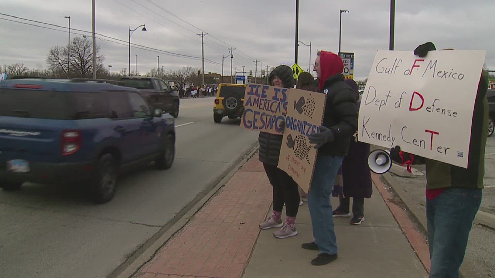 Hundreds protest against ICE in Moline for the death of Renee Good