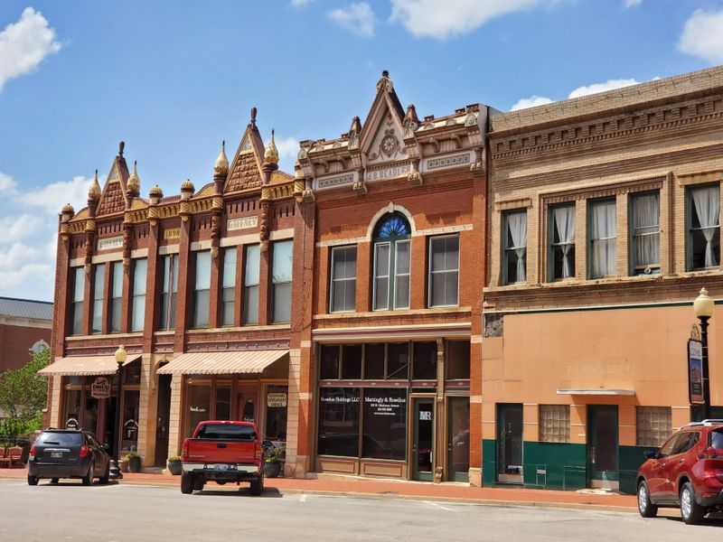 How this small Oklahoma town became a quiet refuge for local artists