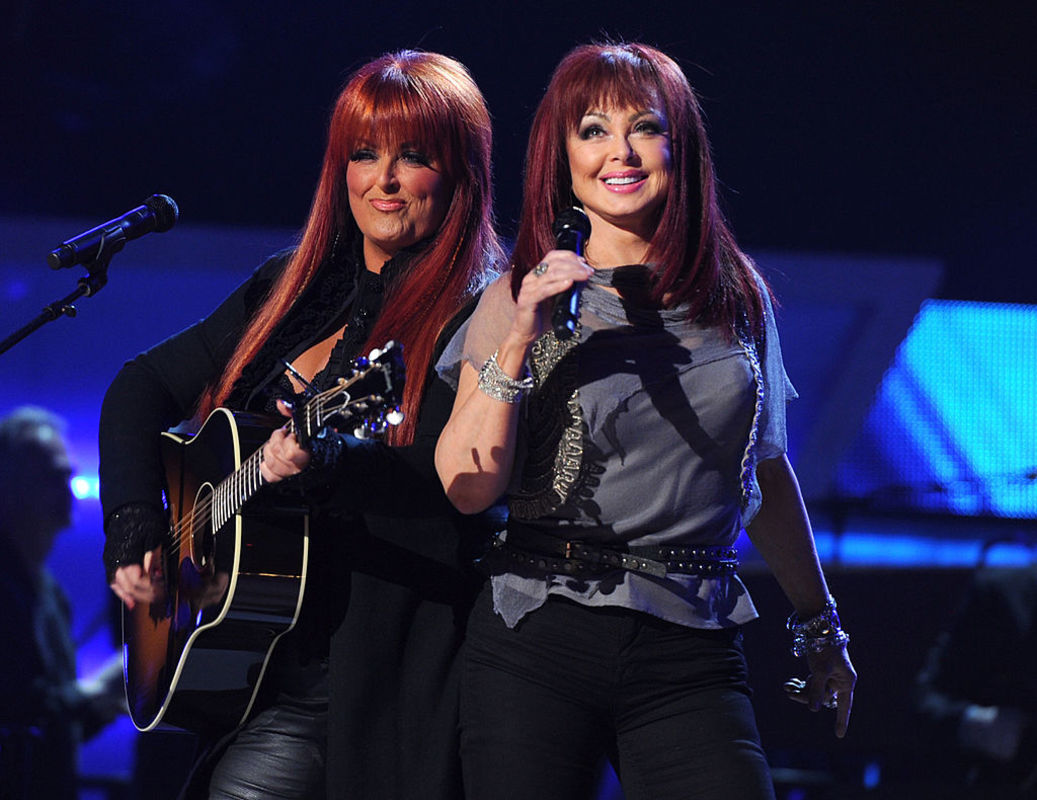Country icon Wynonna Judd shares rare photo to honor her beloved late ...