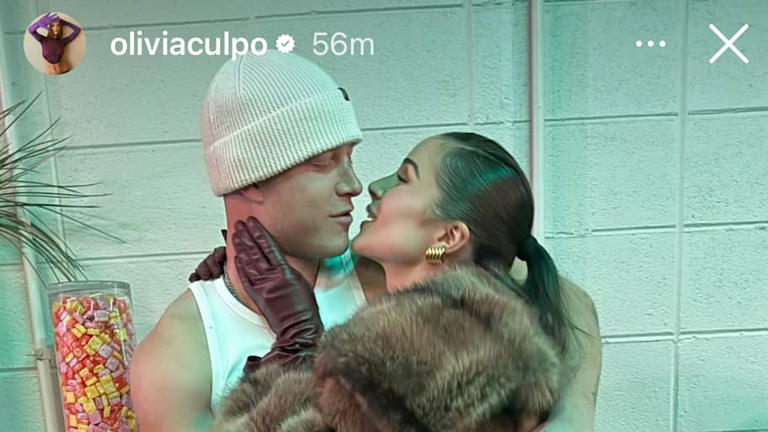 Christian McCaffrey’s wife Olivia shows off 49ers postgame kiss with ...