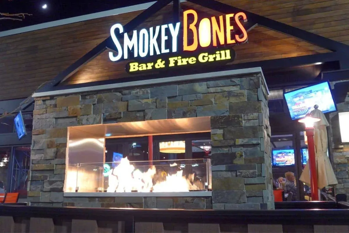 Smokey Bones Bar & Fire Grill menu prices with calories [updated 2026]