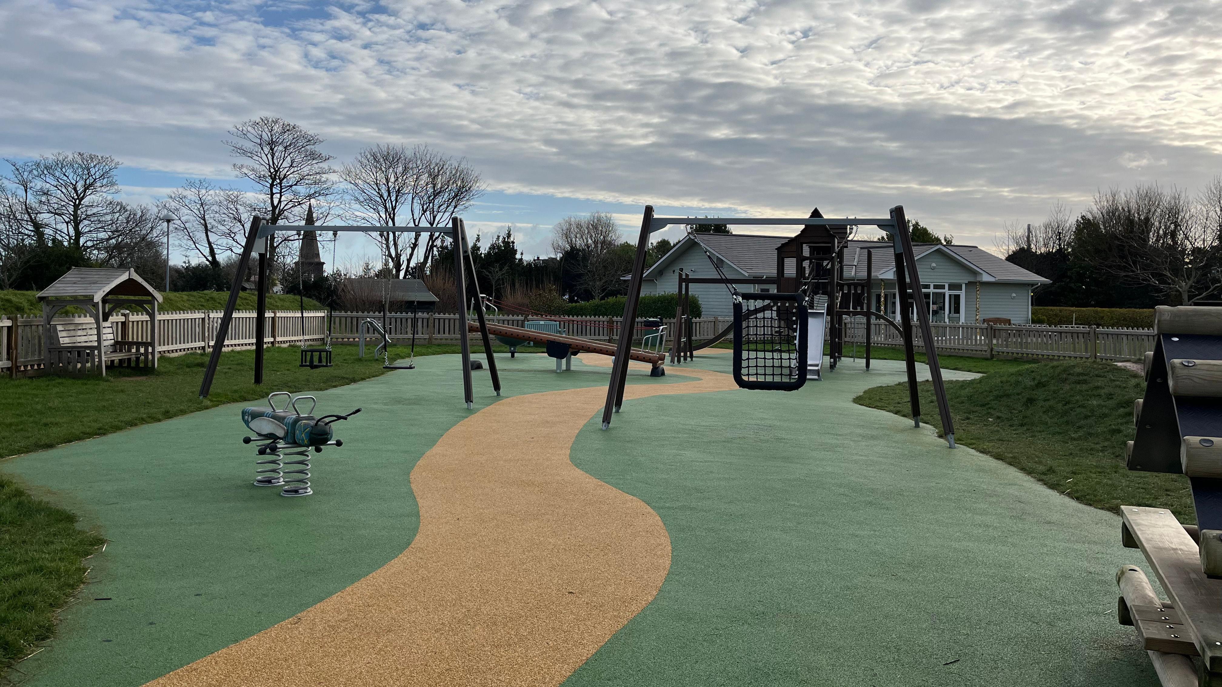 Island play plan backed by parents and politicians