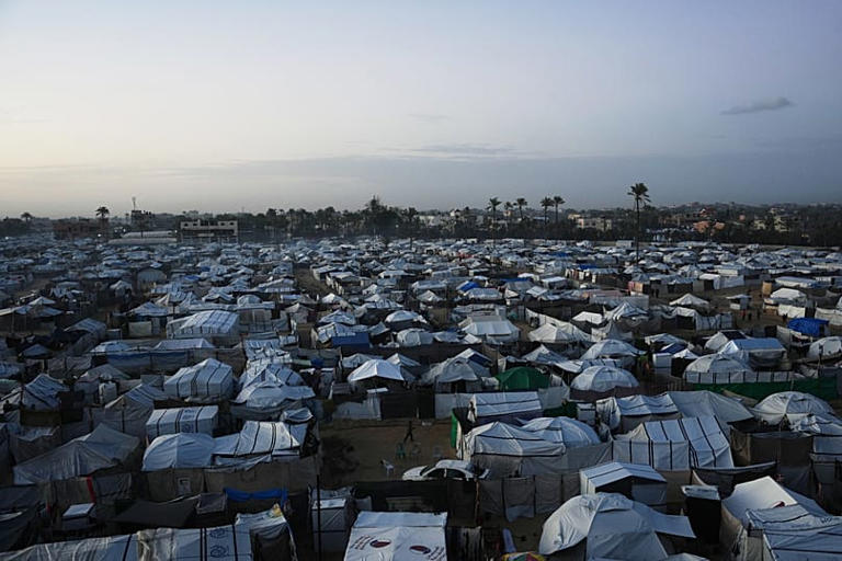 Hamas says it will dissolve its Gaza government when new Palestinian ...