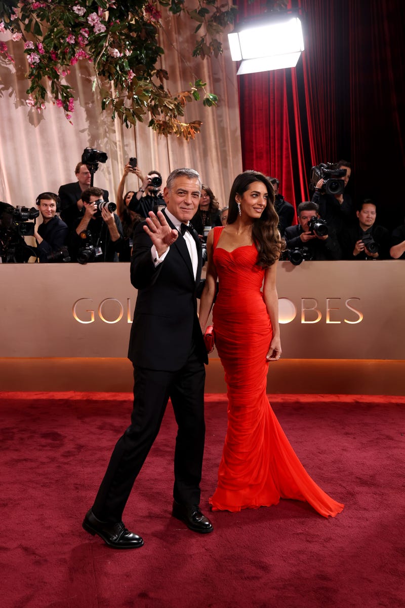 Amal Clooney reaparece con un vestido de 1957 en la alfombra roja de ...