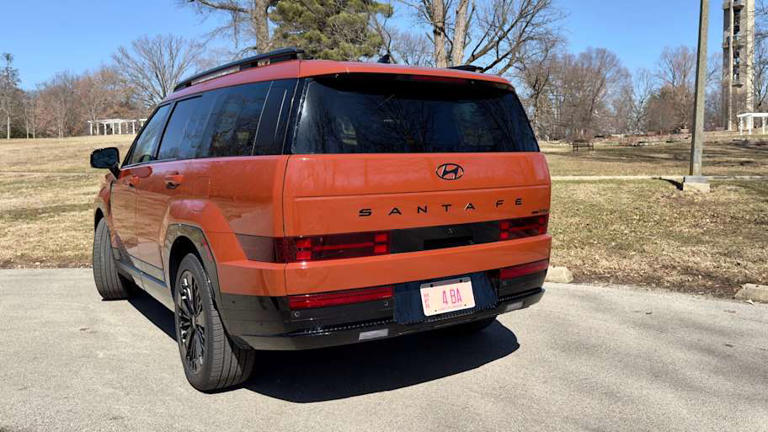 The 2025 Hyundai Santa Fe Hybrid Calligraphy features one of everything ...