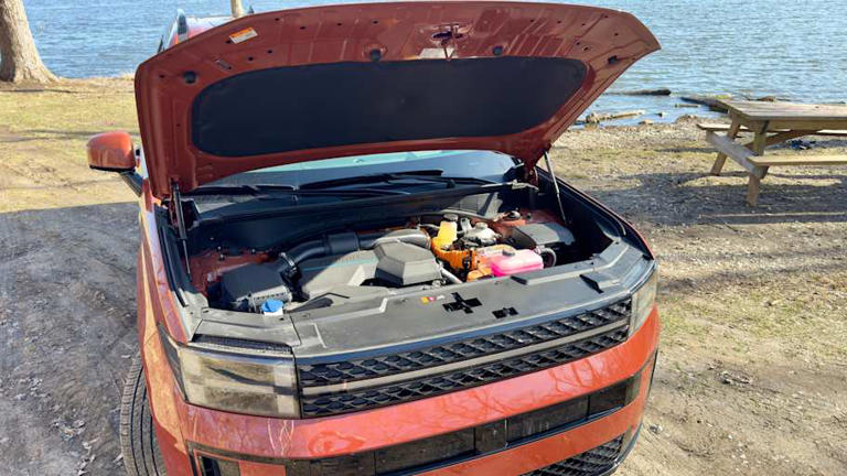 The 2025 Hyundai Santa Fe Hybrid Calligraphy features one of everything ...