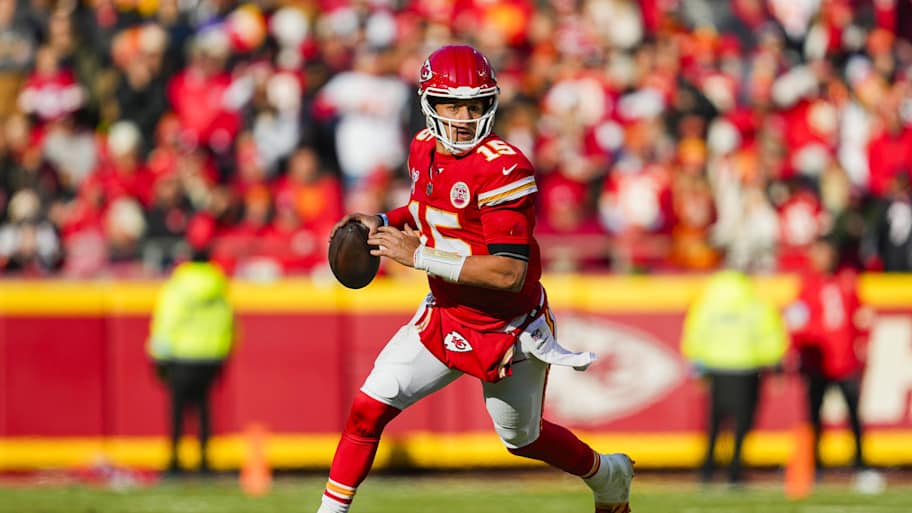 Best NFL teaser picks for divisional round (target Chiefs, Bills)