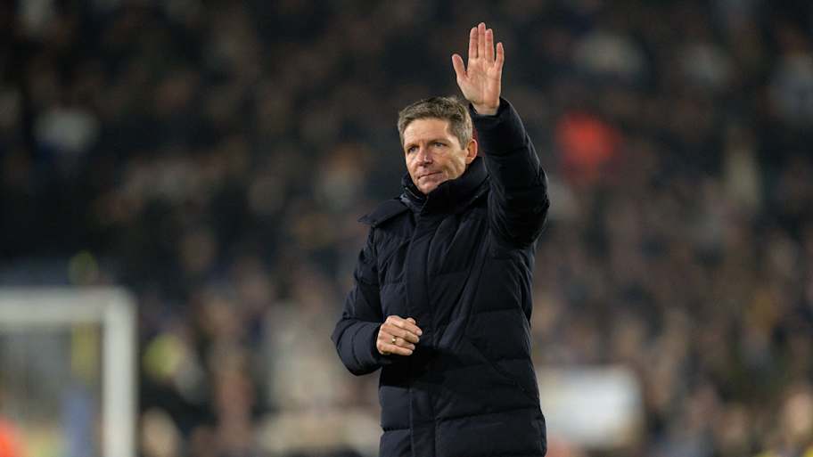 The way Oliver Glasner shut down Man United rumours says a lot