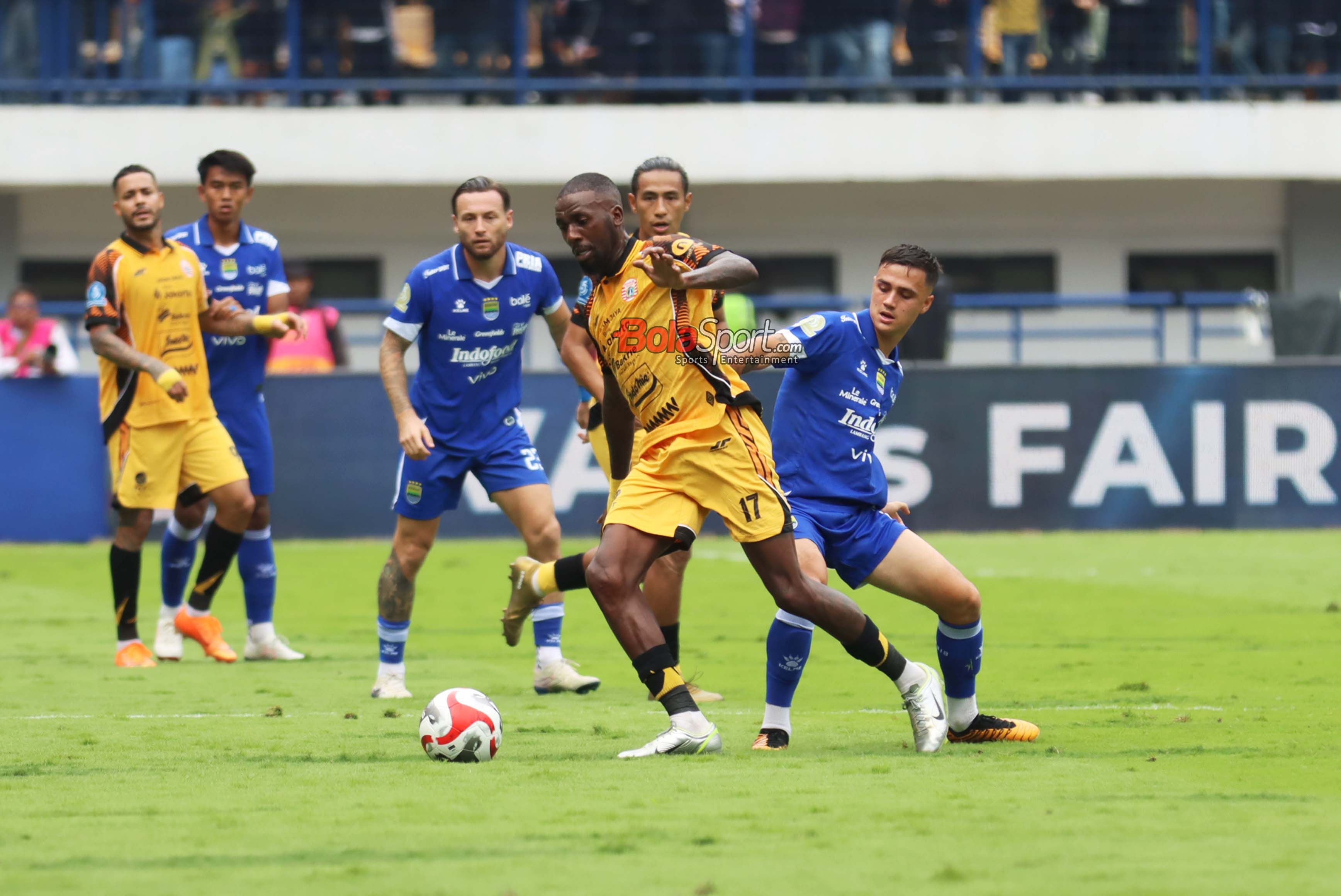 Pemain Persija jangan mudah emosi seperti lawan Persib, siap-siap ada ...