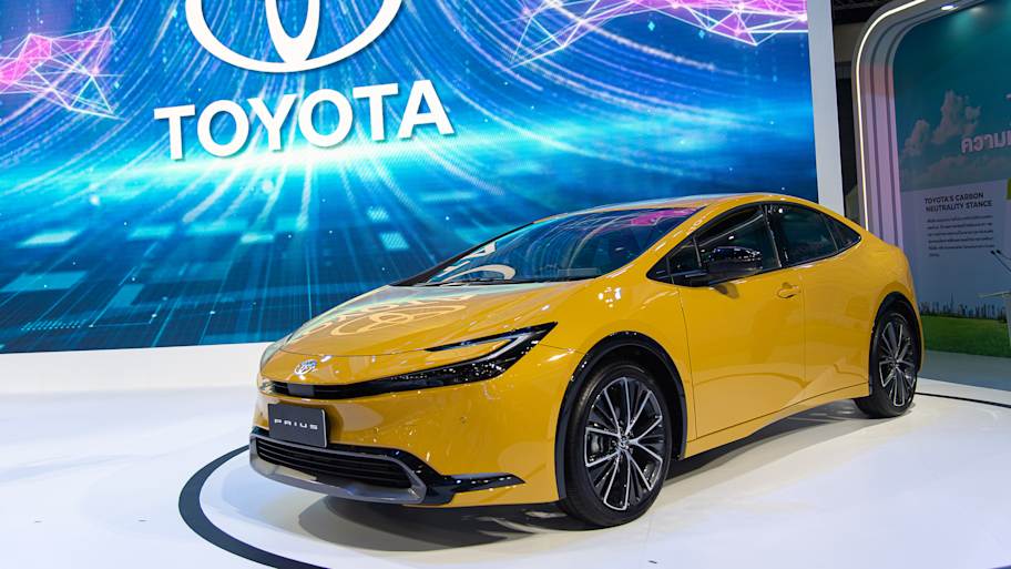 The 2025 Toyota Prius Nightshade makes for a fun commuter with bold ...
