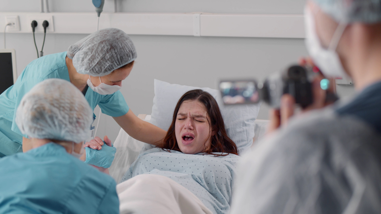 The role of oestrogen in triggering natural birth