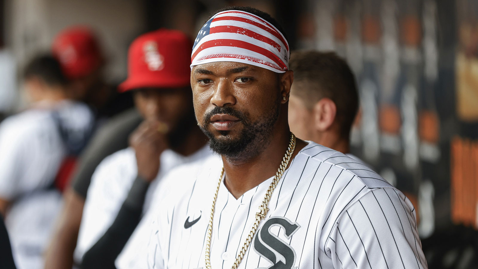 Blue Jays make intriguing move on 95-HR hitter