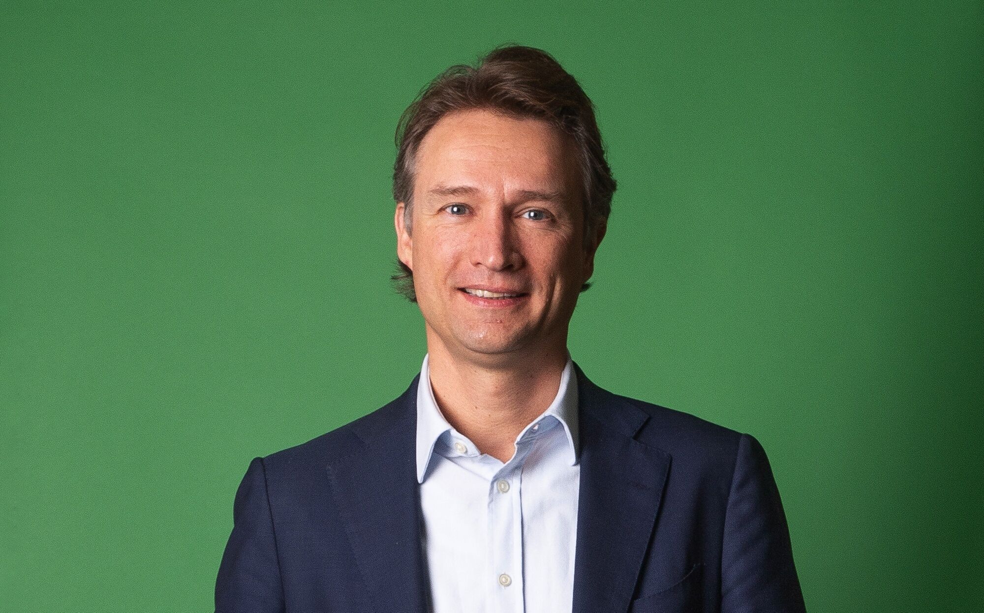 Heineken CEO steps down as slumping beer sales hurt brewer