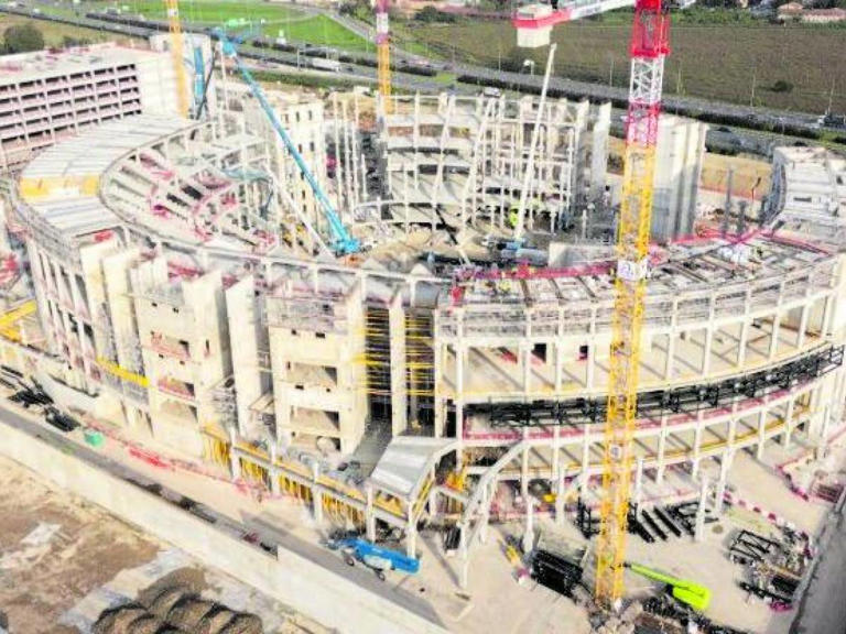 I residenti rimasti senza posti auto: "I quartieri sono di chi li abita"