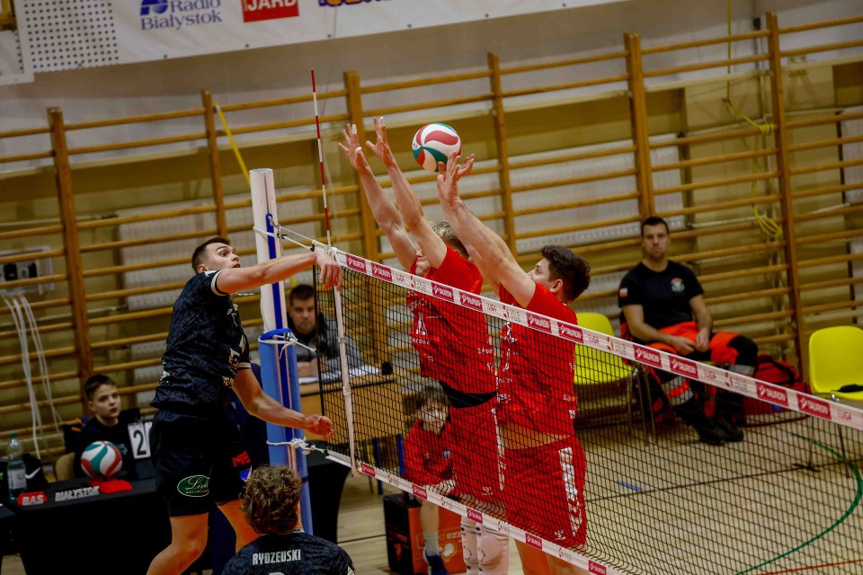 REA CIRRO BAS Białystok rozprawił się z liderem Kartpolem Kobyłka