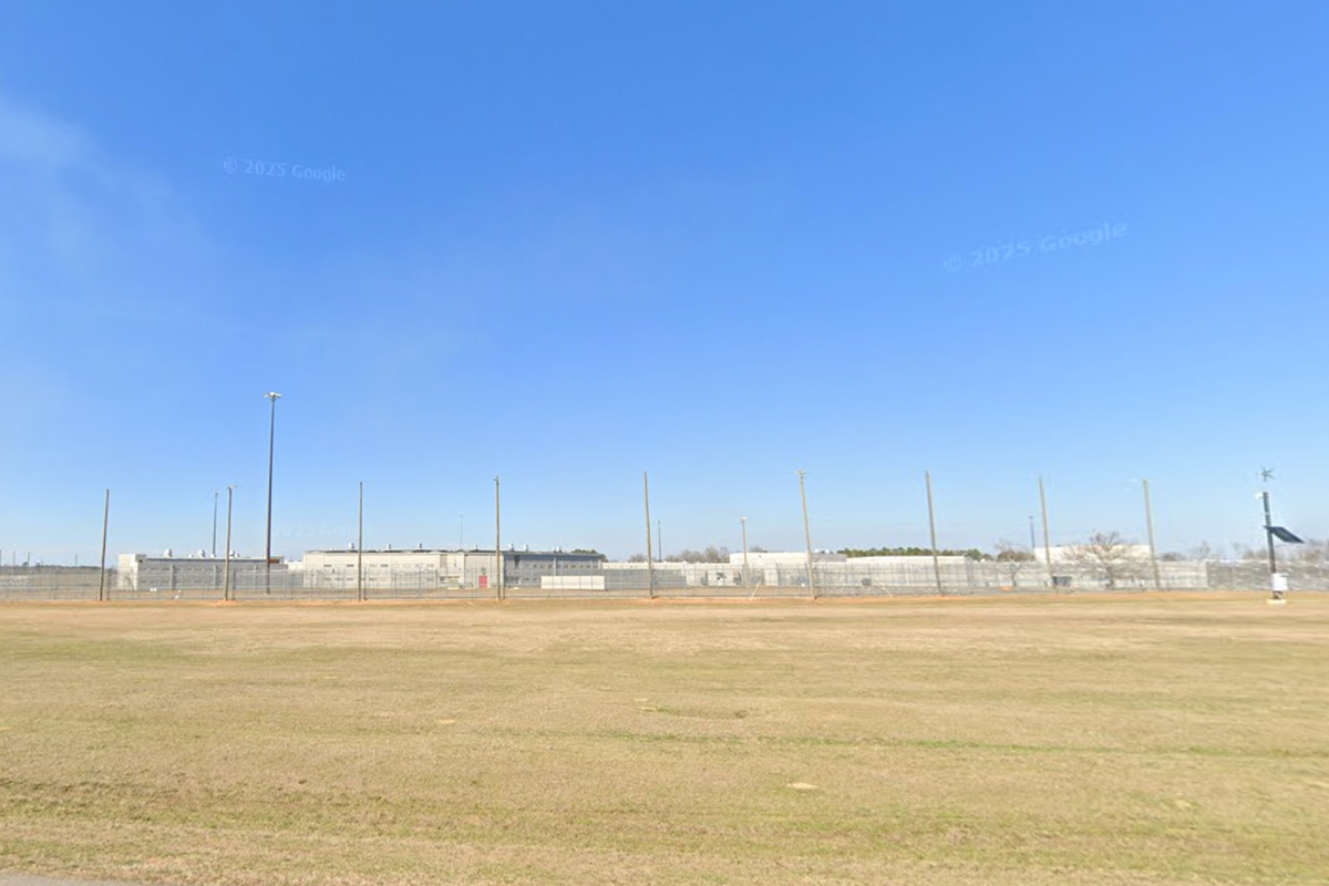 At least three dead, a dozen injured, in 'horrible' prison riot