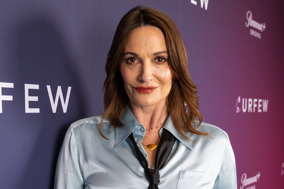 Sarah Parish wants to see women in their 50s having sex on TV