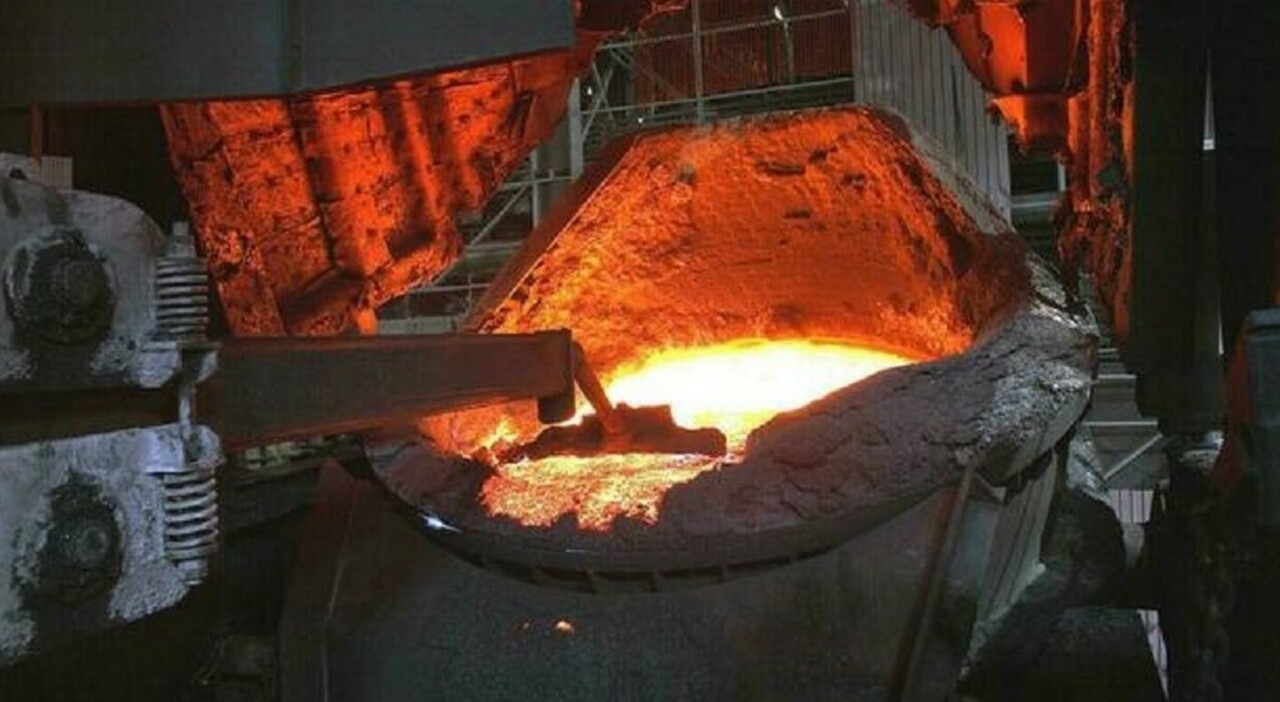 Operaio precipita e muore nell'ex Ilva di Taranto: Claudio Salamida ...