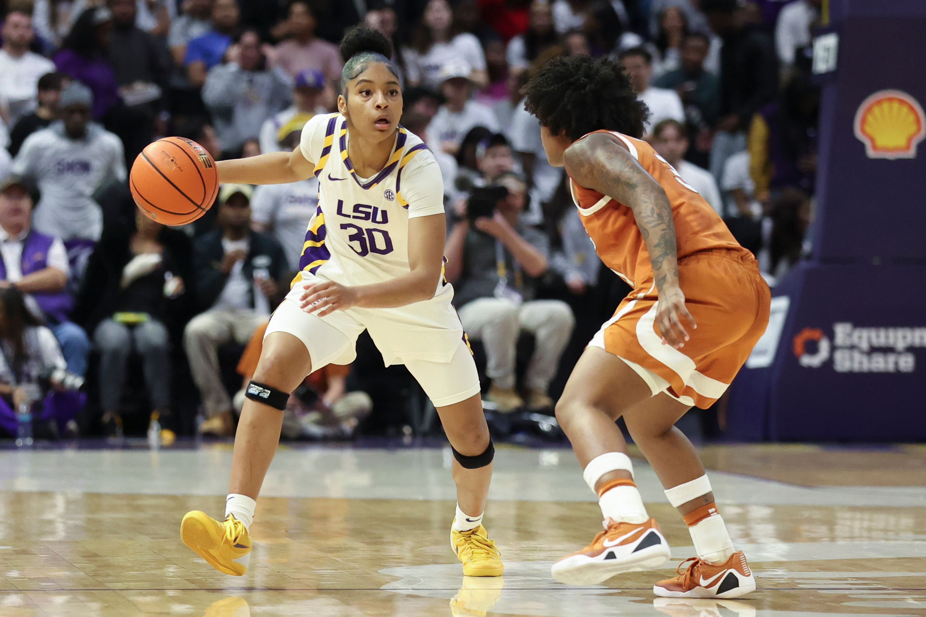 LSU coach Kim Mulkey taps into Louisiana cooking culture to tighten up ...