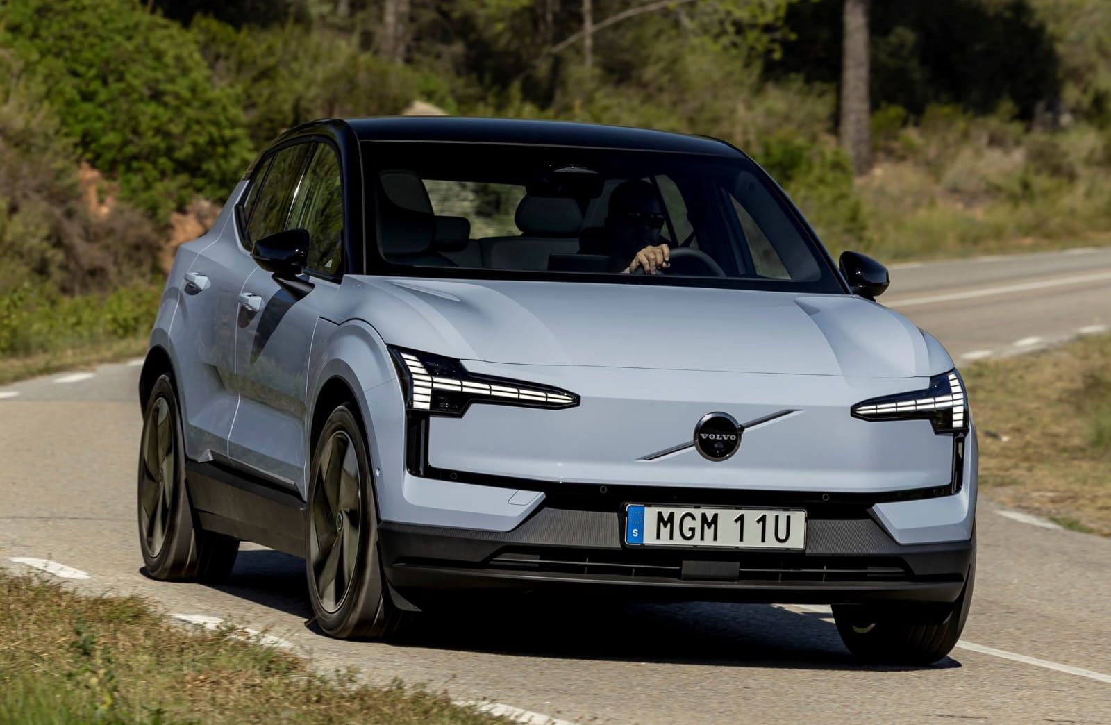 Electric car owners told not to 'charge above 70%' amid serious risk of ...