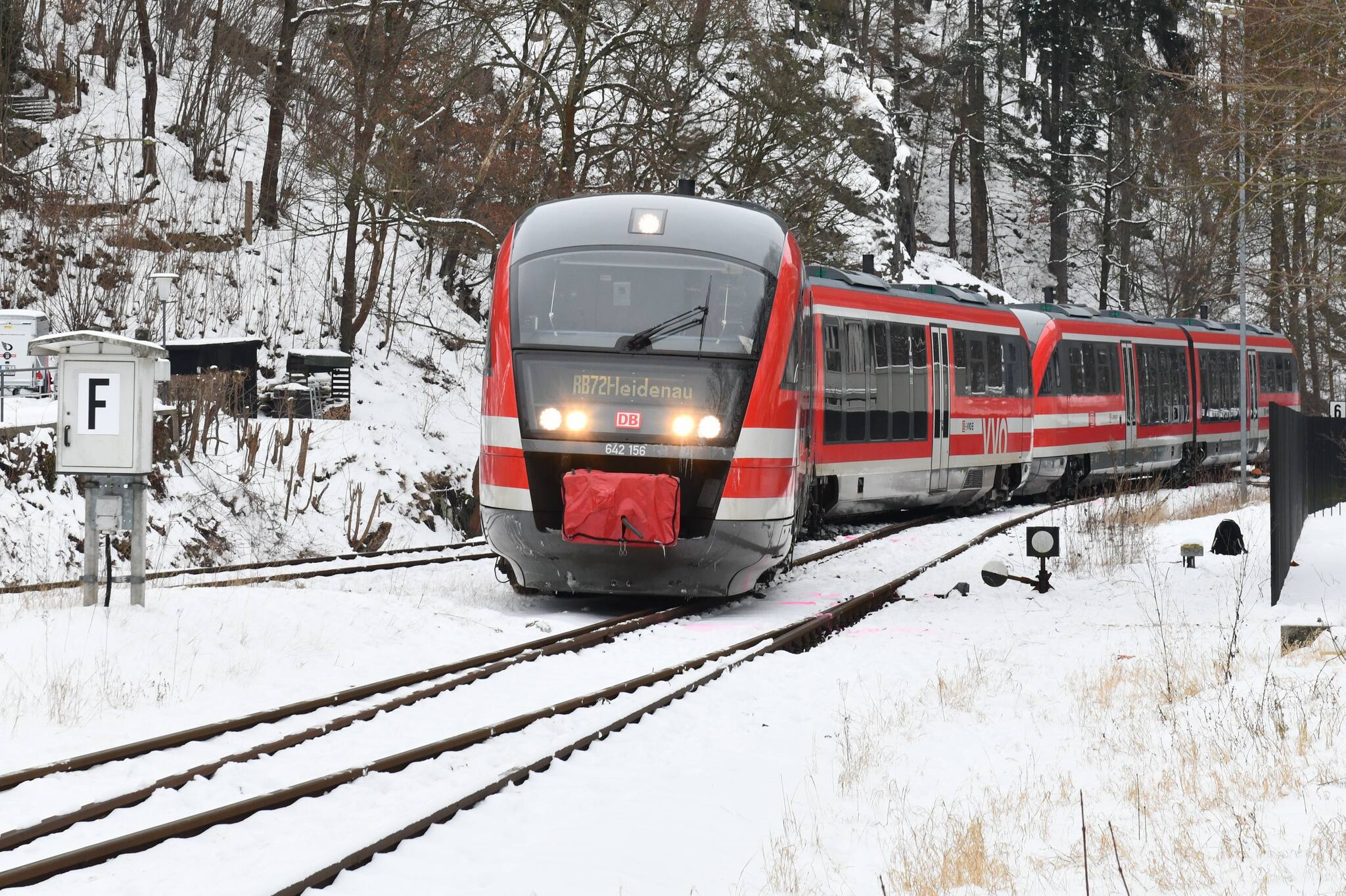 Zug entgleist: Strecke Heidenau-Altenberg bleibt länger gesperrt ...