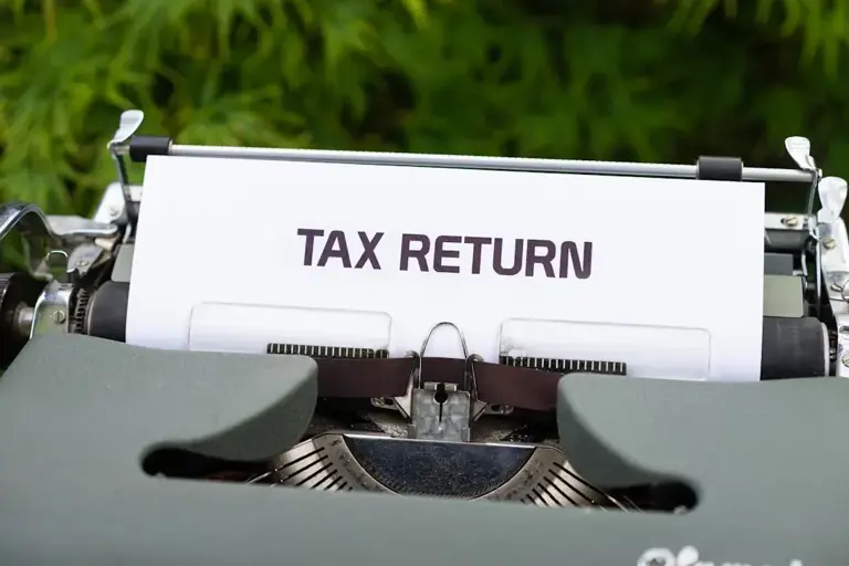 5 tips for claiming the new $6,000 senior tax deduction in 2026