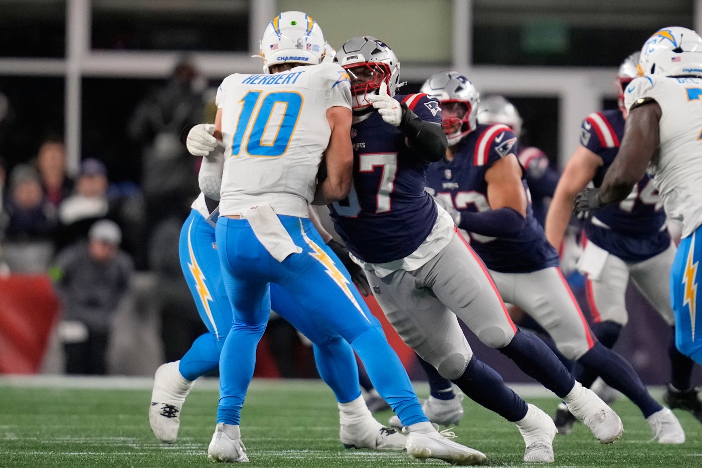 Callahan: Bullying the Chargers, Patriots find new way to win in the ...