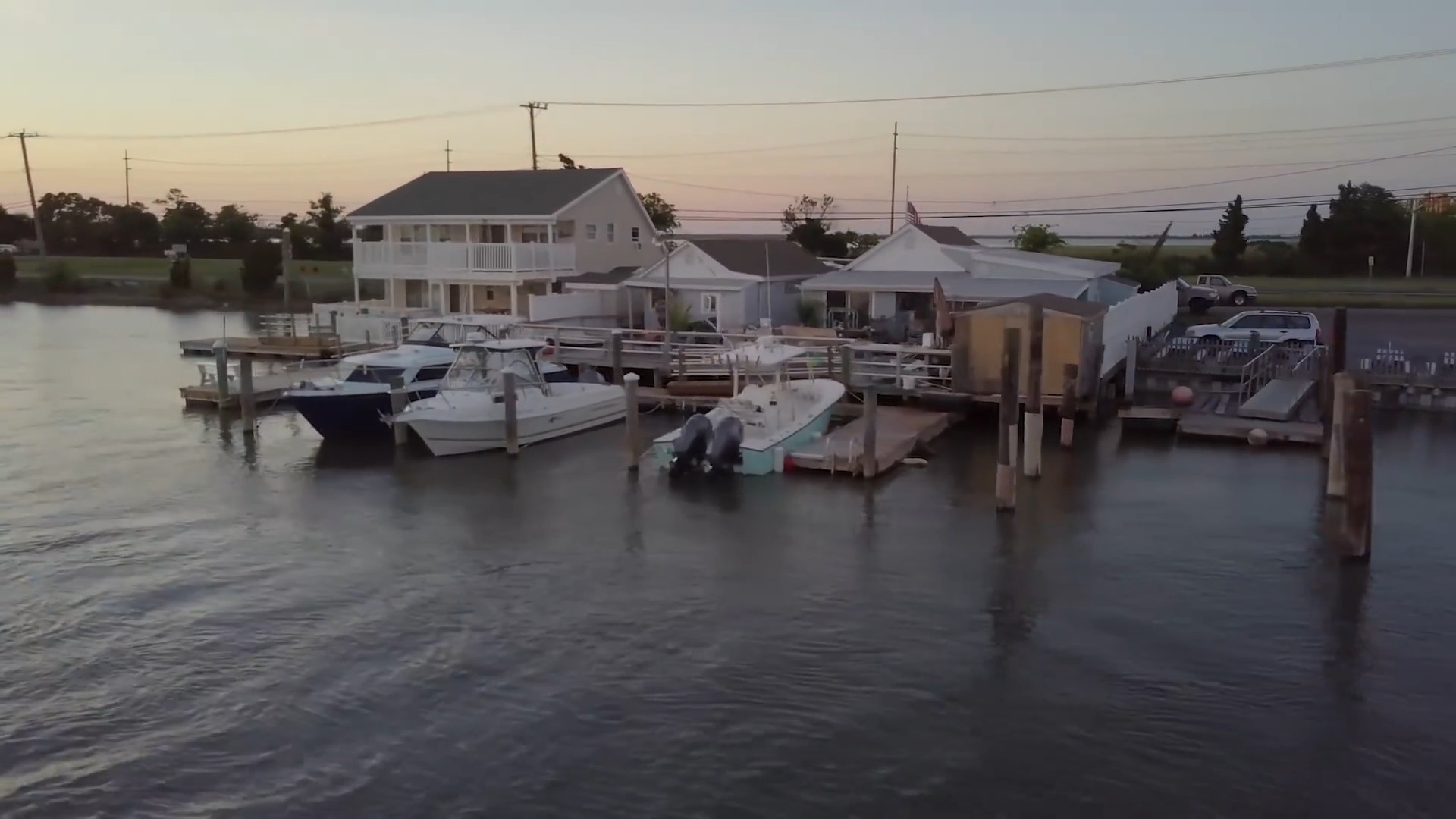 Hand lining striper and kayak fishing in Cape May