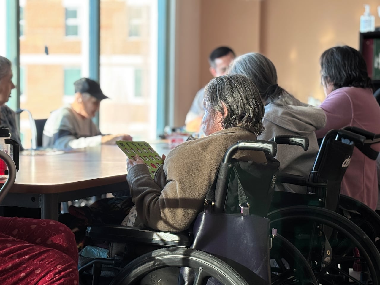 Last wildfire evacuees from Nisichawayasihk Cree Nation still waiting ...