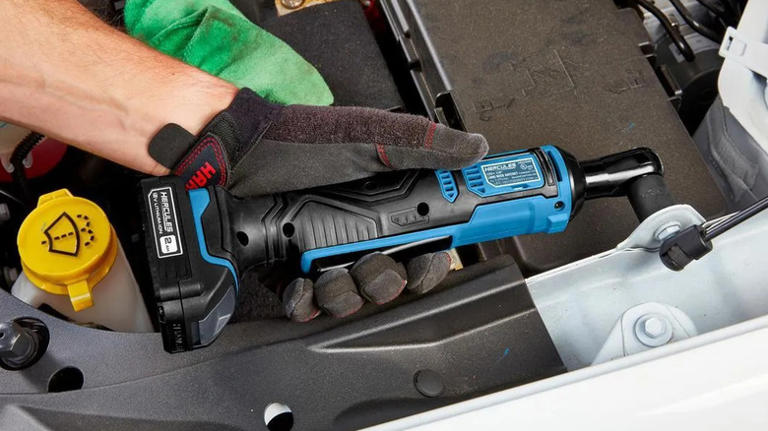 Harbor Freight's electric ratchet is a great alternative to Milwaukee's ...