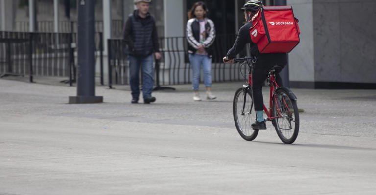 AI deepfake crosses into food delivery — DoorDash shuts down driver ...