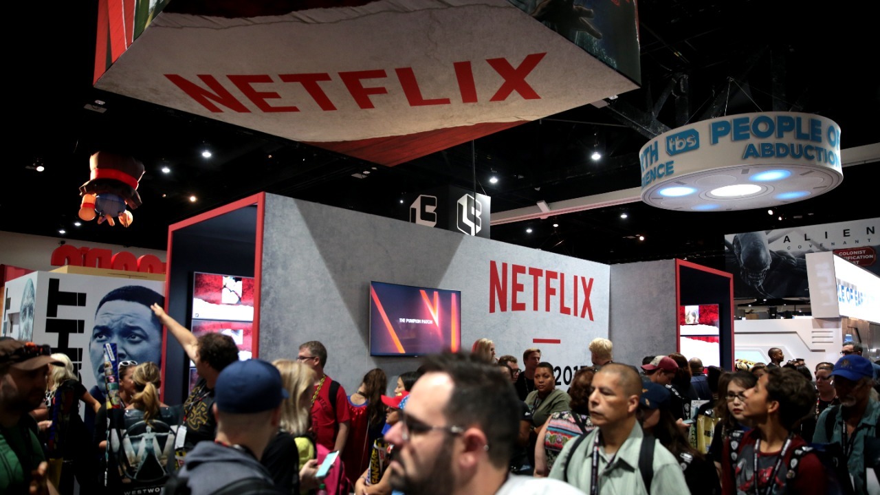 Streaming shakeup: Netflix looks stronger as Warner Bros kills a $161B deal