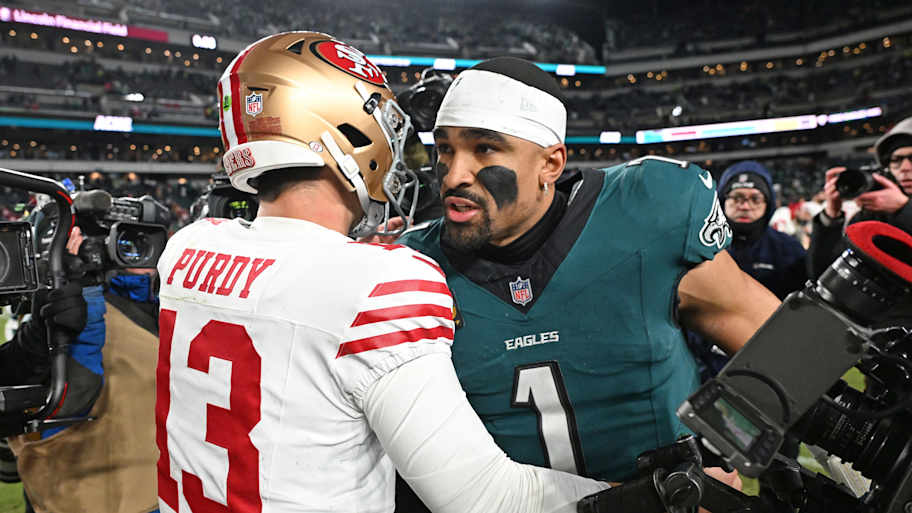 Former Oklahoma running back powers Patriots to wild card win