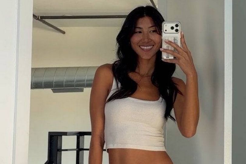 Woman who 'hated' long fingers now earns £1.8k a day as sought-after ...