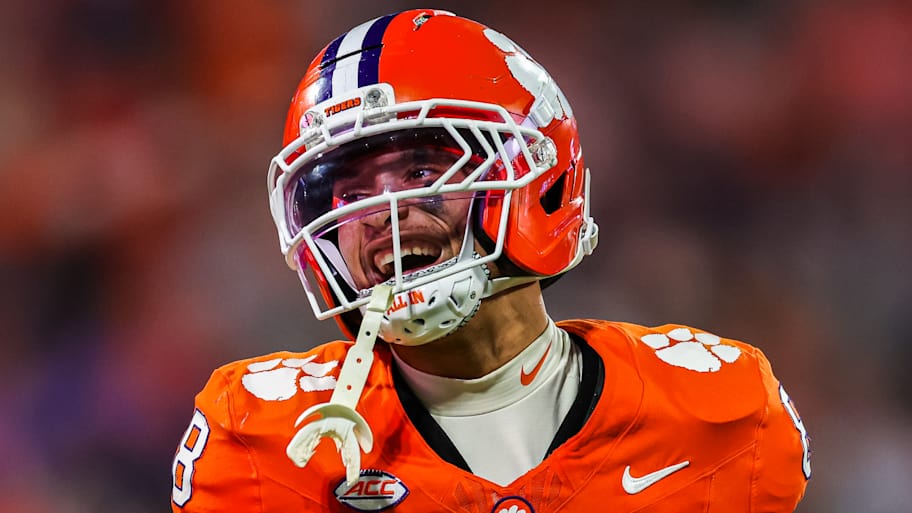 Full 7-round mock draft gives Cowboys two Day 1 starters on defense