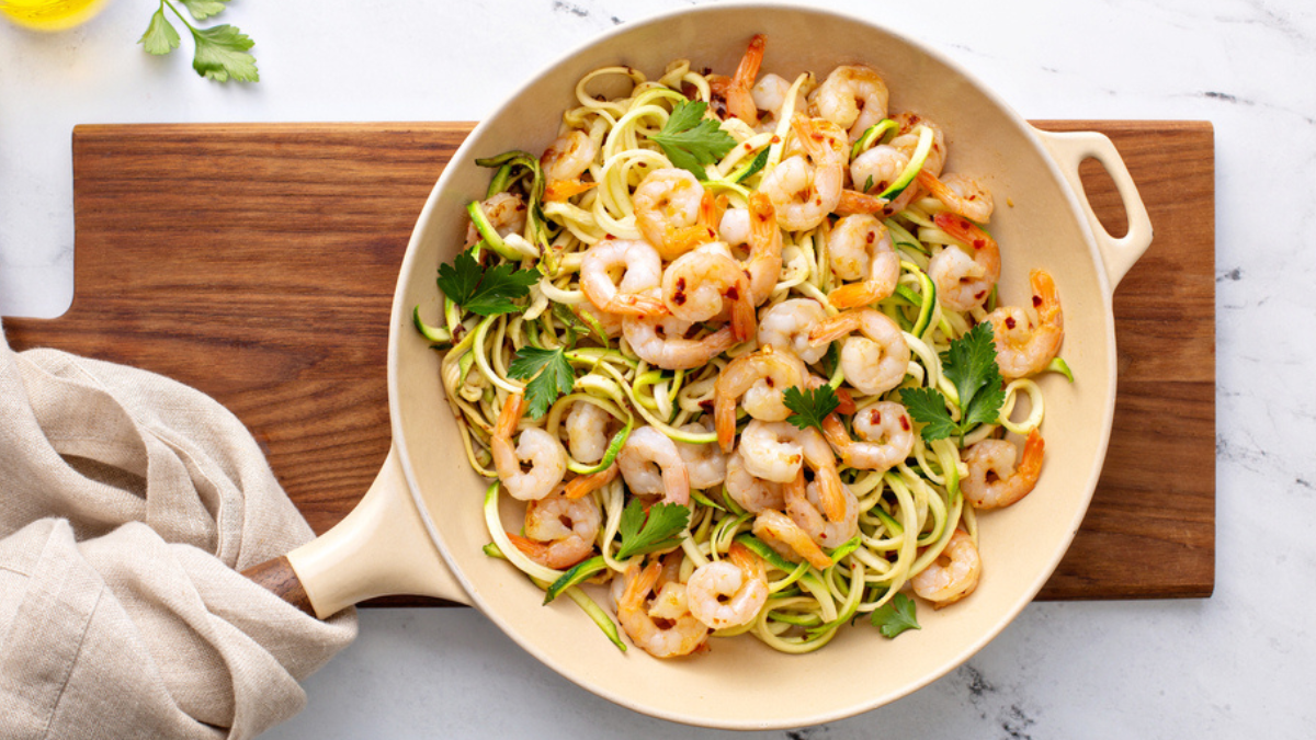 Nutritionists say these 9 high-protein, low-calorie meals are smart choices