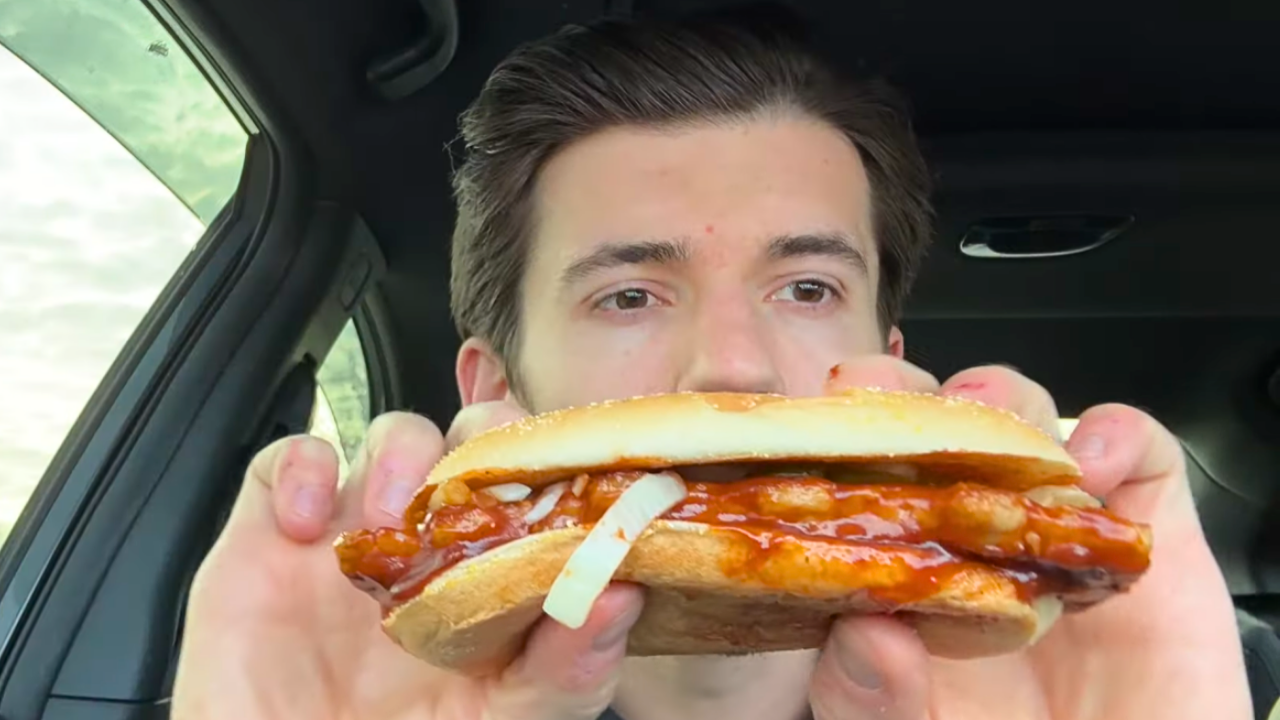 McDonald’s hit with McRib fraud lawsuit—class action claims 0 ‘rib’ in meat