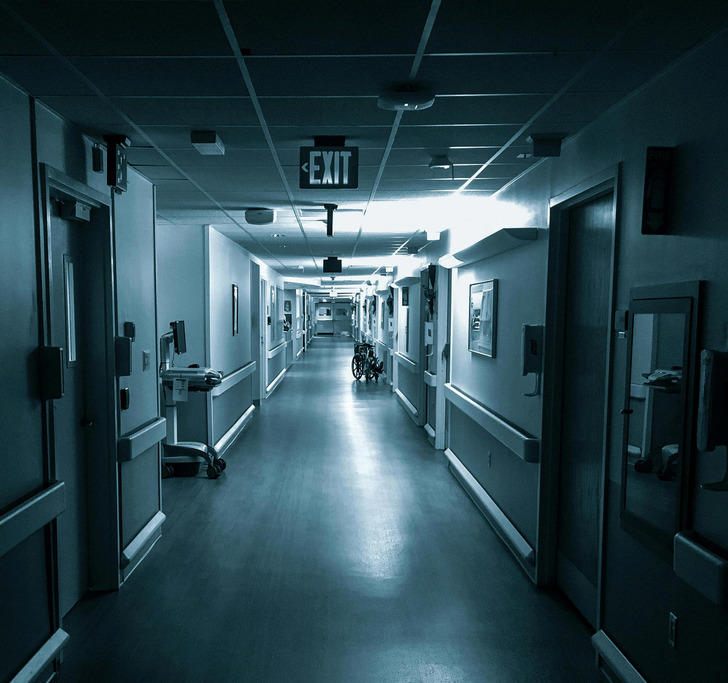 I refuse to work during my days off, my dad matters more than my job