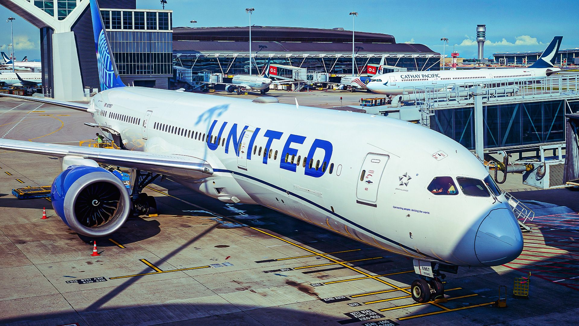 Boeing 787 vs. Airbus A330neo: Which aircraft is a true replacement for ...