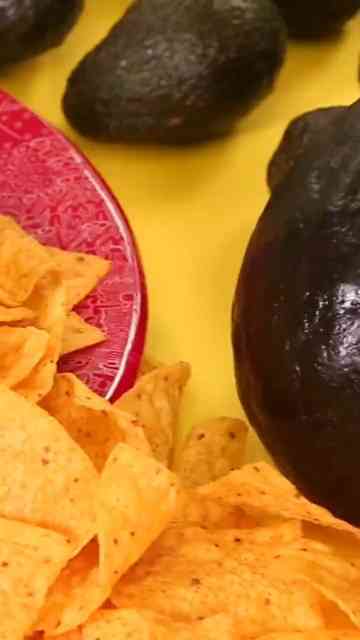 Realistic avocado cake inside and out!