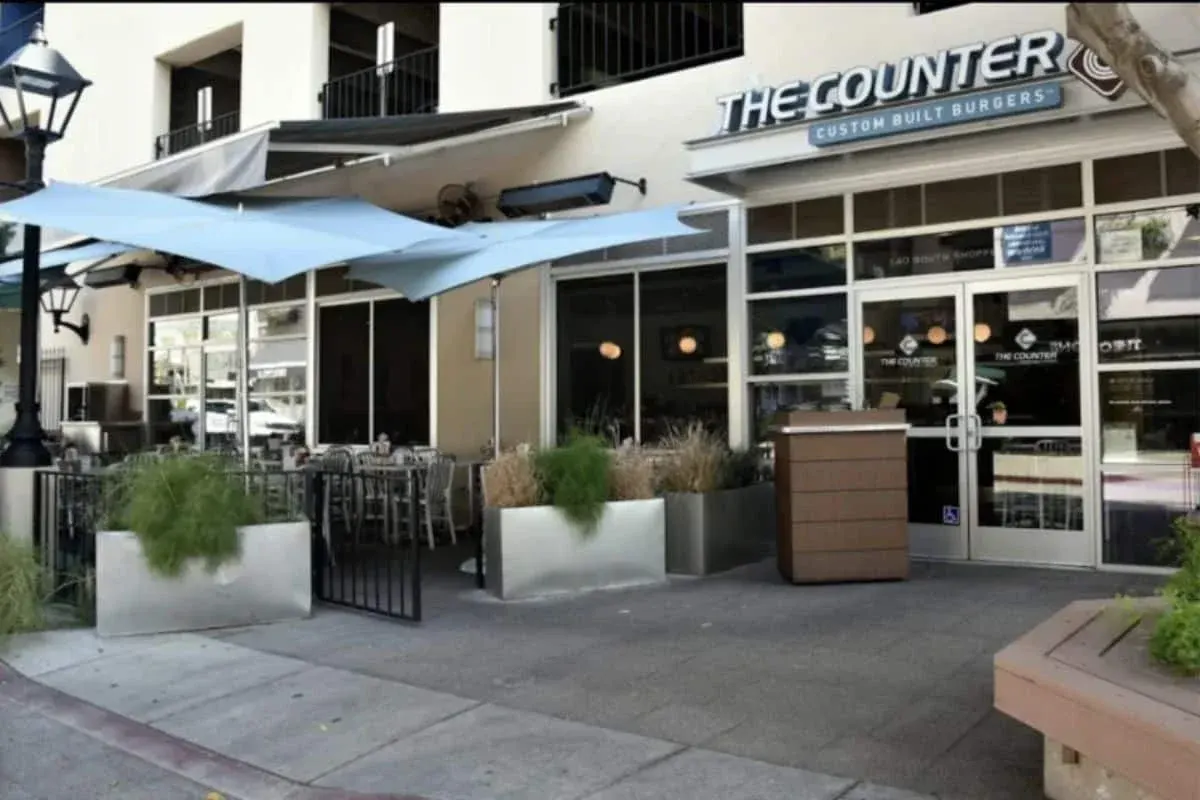 The Counter menu prices with calories [updated 2026]