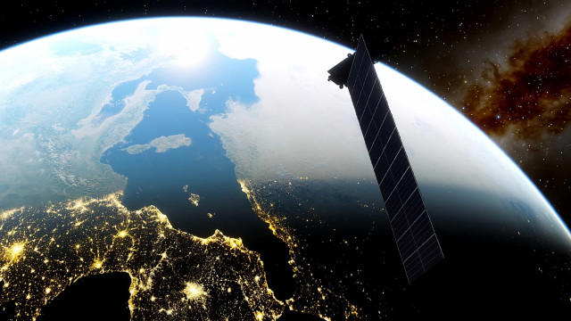 SpaceX autorizada a colocar em órbita mais 7.500 satélites Starlink