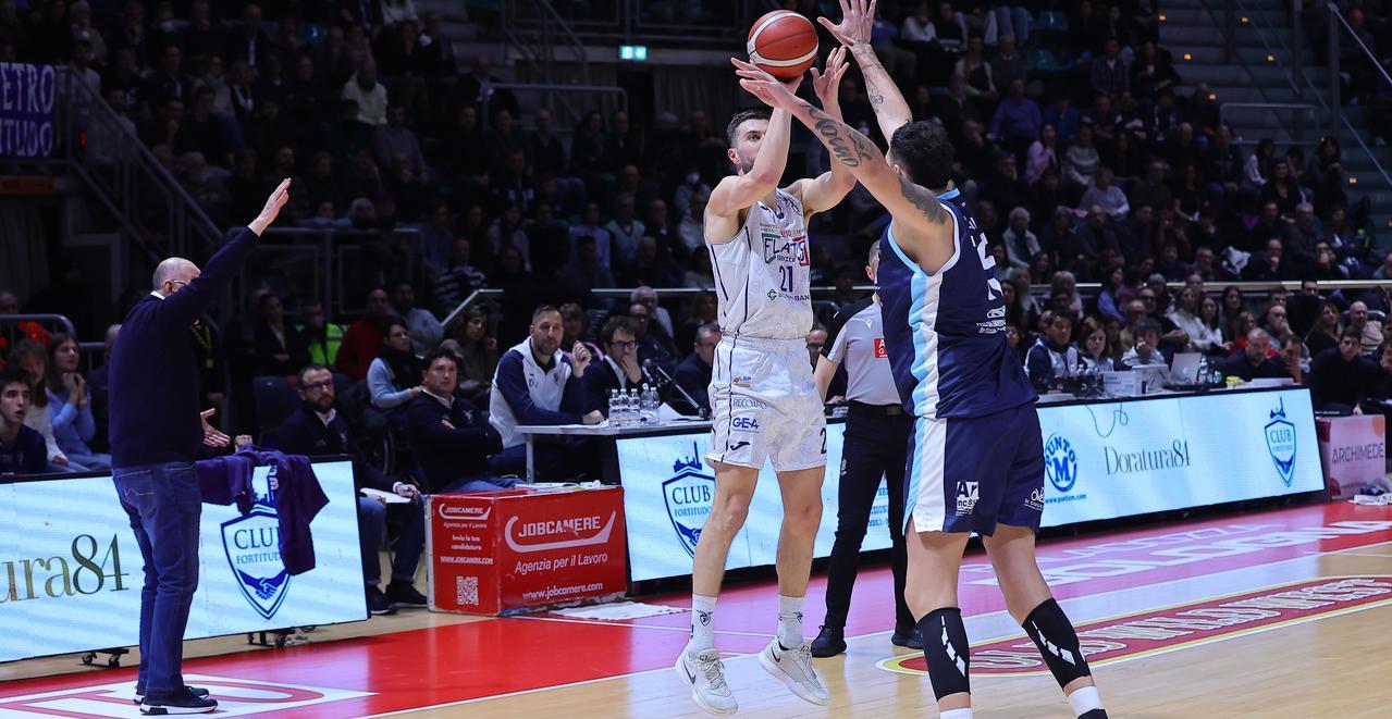 Tiro Fortitudo, da tre è l’ultima