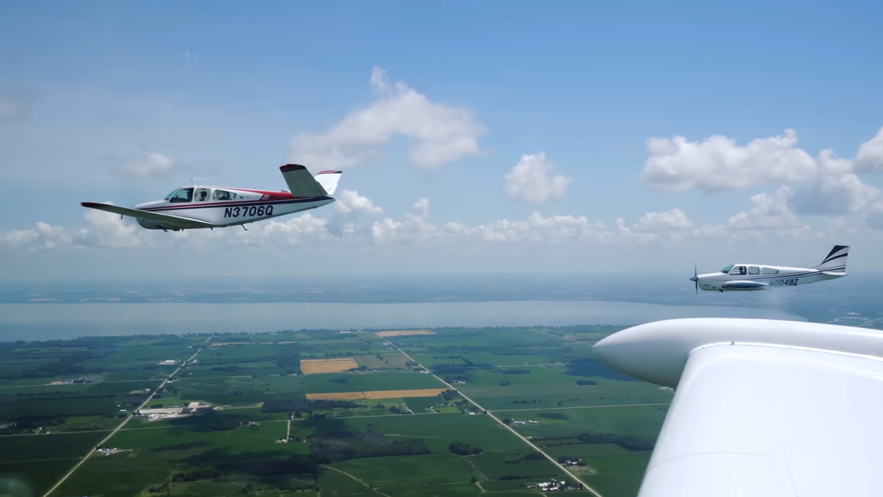 How a routine flight turned into chaos when 100 planes filled the sky