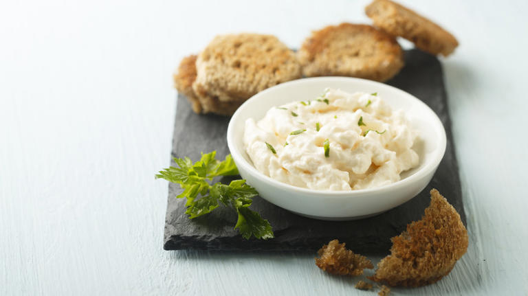 The old-school 3-ingredient dip for people who like their shrimp extra ...