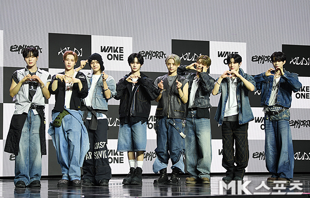 알파드라이브원 '데뷔 쇼케이스' [MK포토]