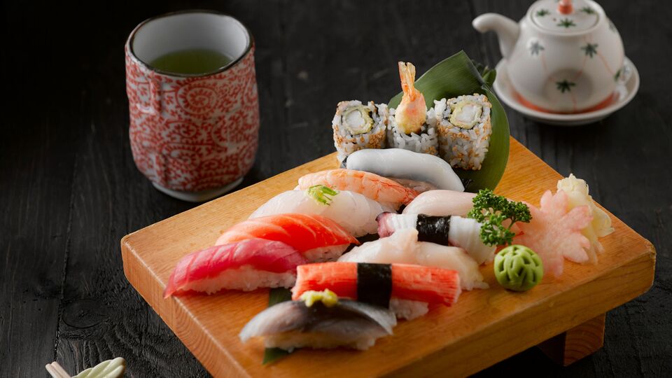 Golden Globes Awards 2026 seafood menu creates buzz online, netizens ...