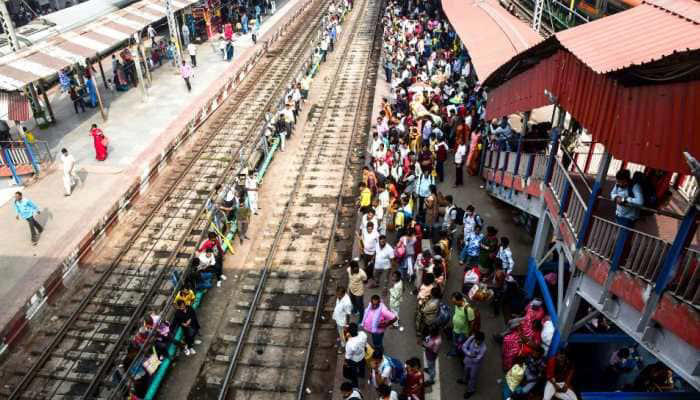 Pongal rush: 11 lakh leave Chennai; public transportation, road traffic ...